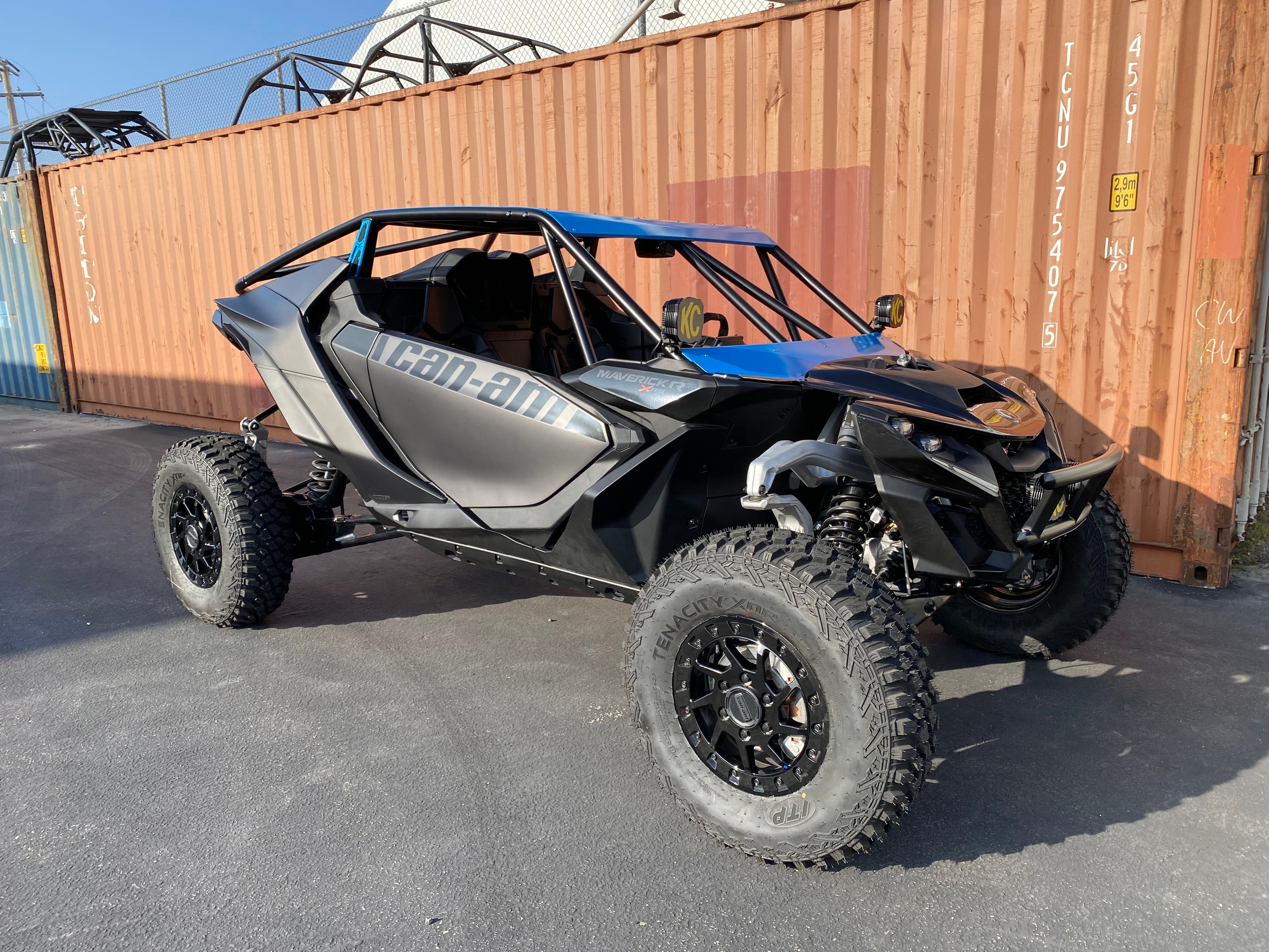 Can-Am Maverick R - Extreme Chromoly Roll Cage w/ Rear Bumper — Extreme ...